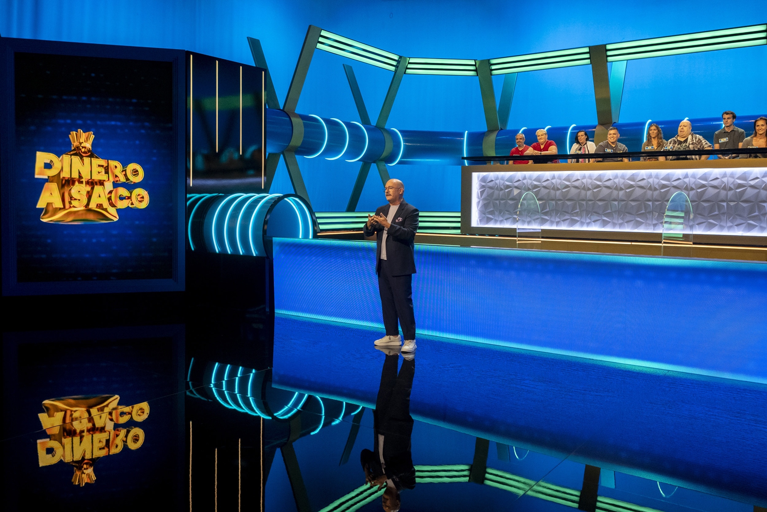 Diseño decorados de TV y Arquitectura efímera: Arte transformador